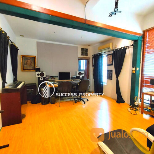 Rumah/ Studio 3 Lantai di Radio Dalam, Kebayoran Baru di Kota Jakarta ...