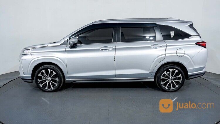 Toyota Veloz Q TSS AT 2022 Silver di Kota Bekasi, Jawa Barat | Jualo.com