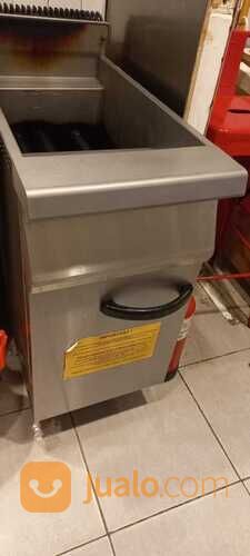 Gea Getra Gas Deep Fryer GF-20-FS Alat penggorengan, Second terawat di ...