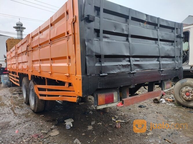 TRUK TRIWAY MITSUBISHI FUSO TIPE FN 517 ML TRONTON (10 BAN) TAHUN 2016 ...