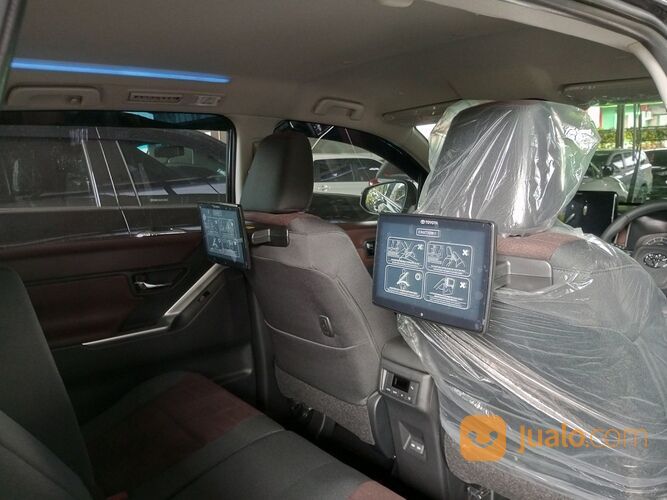 Innova zenix tipe V di Kota Jakarta Timur, DKI Jakarta | Jualo.com