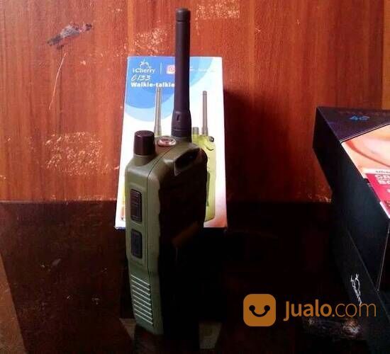 Handphone bisa berfungsi sebagai HT UHF Sekaligus bisa jadi powerbank ...