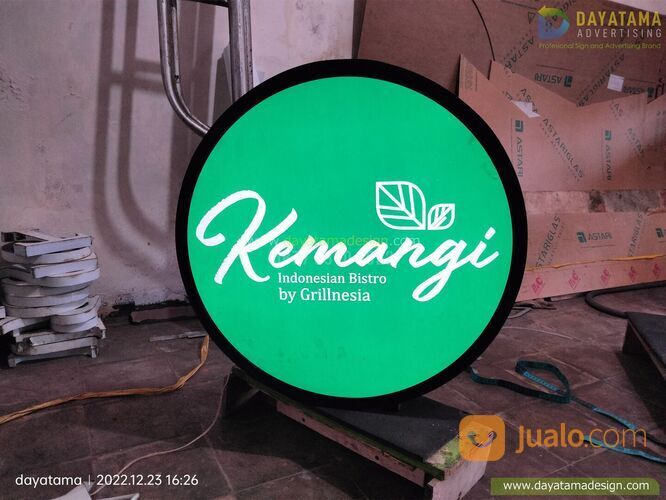 Plang Nama Neon Box Bulat Minimalis di Kab. Cirebon, Jawa Barat | Jualo.com