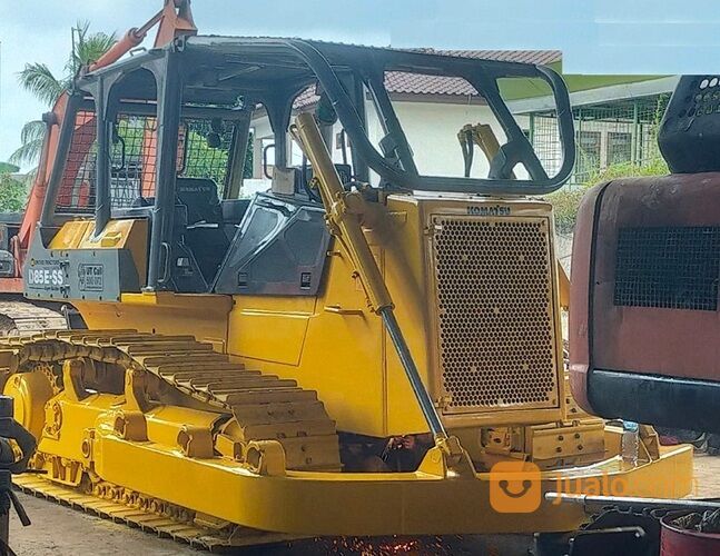 Unit Bulldozer Komatsu D85ESS-2 tahun 2014 di Kota Jakarta Timur, DKI ...