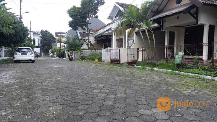 Rumah dalam perumahan Timoho Kodya Yogyakarta di Kota Yogyakarta ...