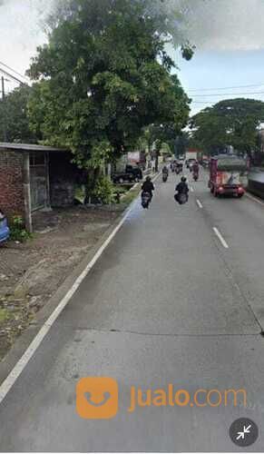 Tanah Nempel Aspal Pinggir Jalan Raya Semarang - Solo (Banyumanik) di ...