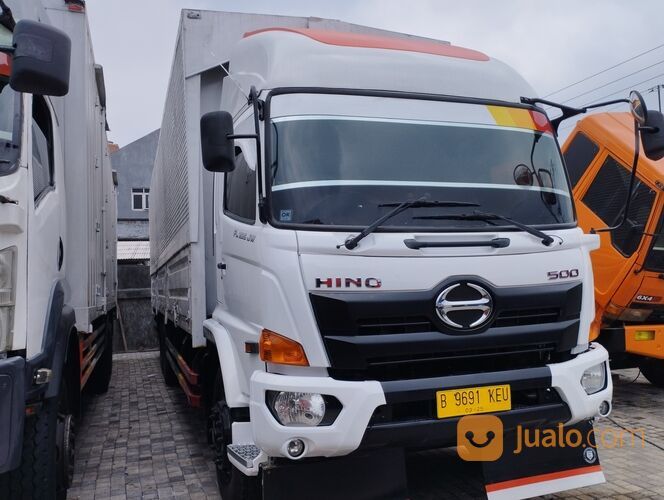 Truck Wing box, Hino 235JW, Tronton 10 ban, 6x4 double gardan, tahun ...