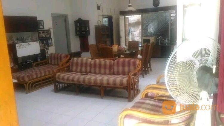 Rumah 4KT 2KM non perabot area bunga2 Soehatt di Kota Malang, Jawa ...