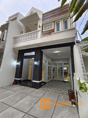 Rumah 3 lantai desain rooftop dekat pintu tol brigift cinere di Kota ...