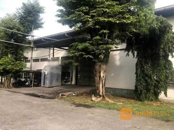 Pabrik didalam kawasan Industri lokasi semarang di Kota Semarang, Jawa ...