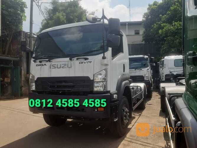 Isuzu Giga Head Trailer Engkel Truk Angkutan Mobil Car Carrier Car ...