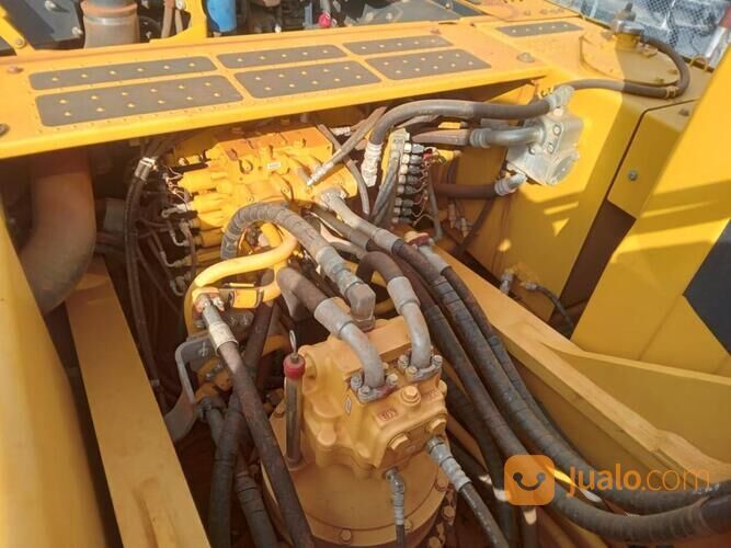 Excavator Komatsu PC300-8M0 Tahun 2021 di Kota Jakarta Timur, DKI ...