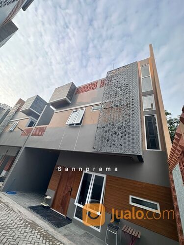 Private dan Premium Townhouse Jagakarsa, 3 Lantai + Rooftop (rn) di ...