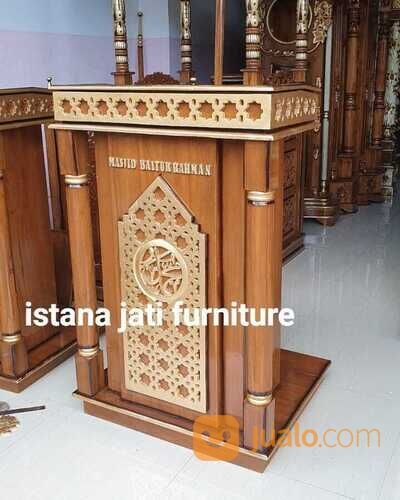 Mimbar modern dakwah solat jumat podium 57 di Kota Mojokerto, Jawa ...