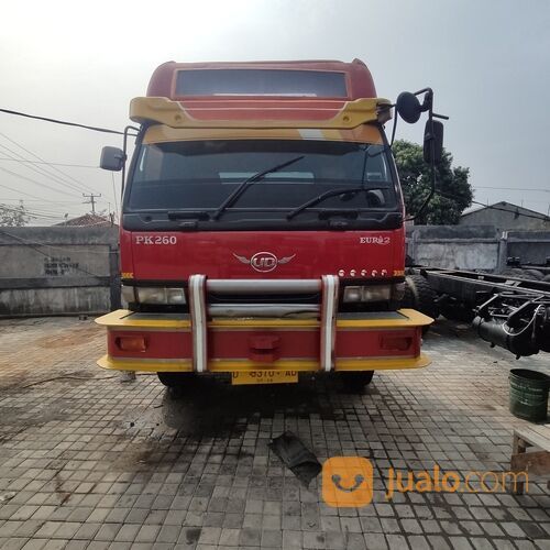 UD Nissan PK 260 H Head Trailer Engkel 4x2 Tahun 2012 di Kab. Bandung ...
