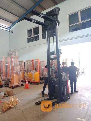 Forklift listrik stacker elektrik 2 ton di Kab. Semarang, Jawa Tengah ...