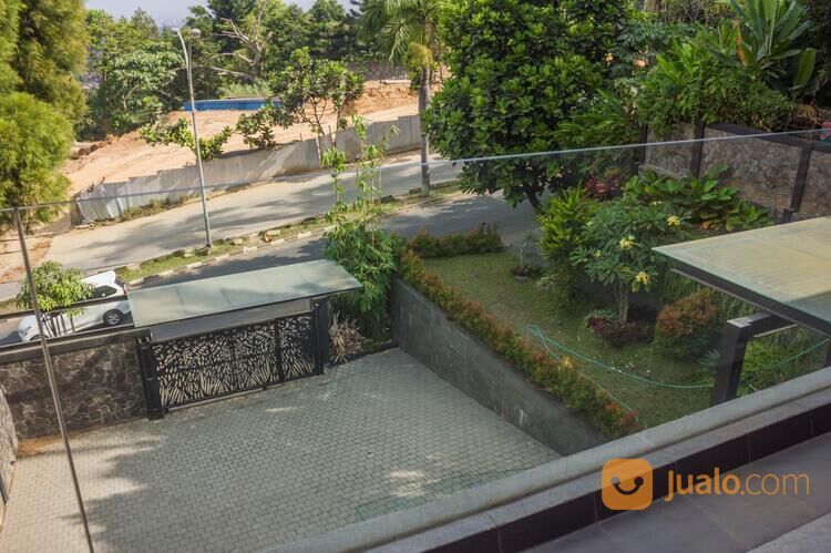 rumah lux aman nyaman tenang best view dago resort pakar di Kota ...