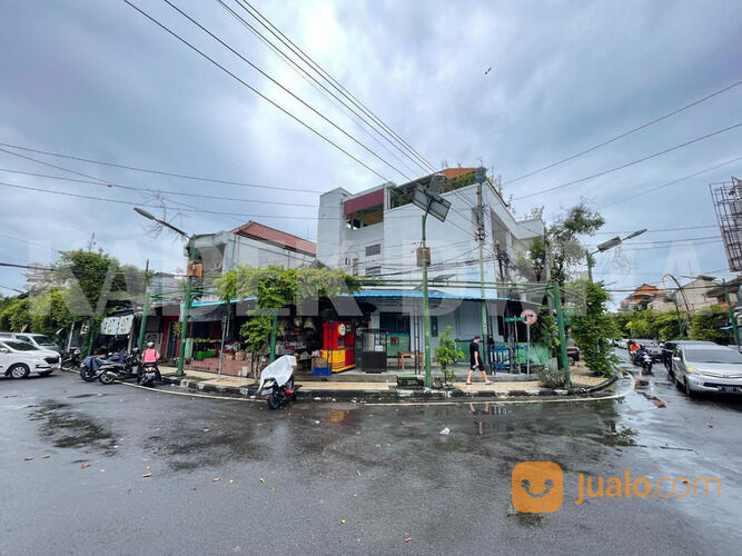 ruko hook lantai 3 raya kuta cocok resto kantor di Kab. Badung, Bali ...