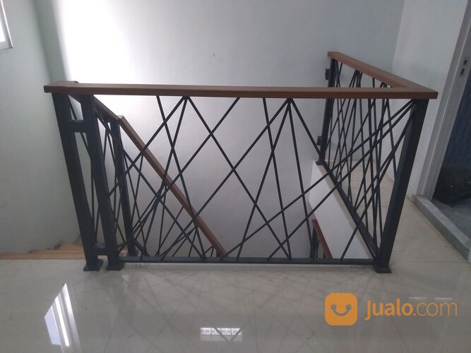 RAILING TANGGA MODEL JARING LABA LABA di Kab. Sidoarjo, Jawa Timur ...