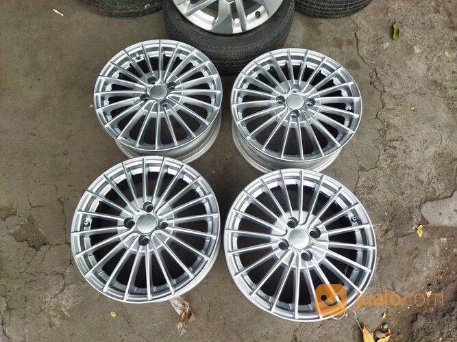Velg oem original Suzuki Swift GT3 di Kota Surabaya, Jawa Timur | Jualo.com