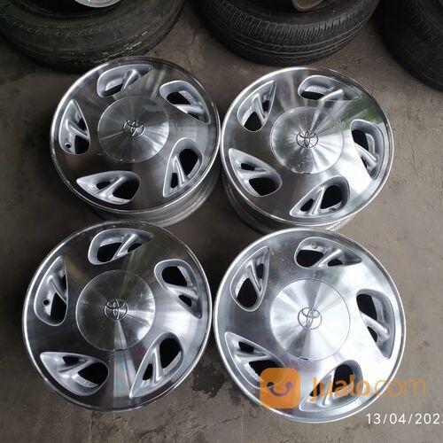 Velg oem original toyota kijang kapsul lgx di Kota Surabaya, Jawa Timur ...