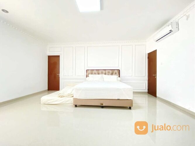 Villa 4+2 Kamar 2 Lantai Balkon Luas Private Pool Jacuzzi Pecatu Kuta ...