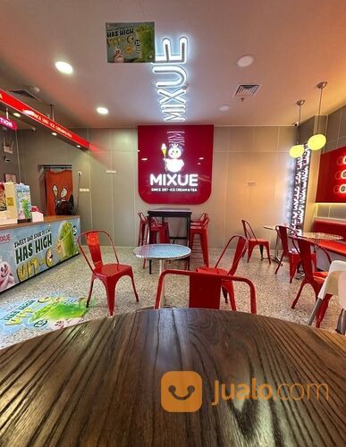 meja kursi bar mixue interior di Kota Yogyakarta, Yogyakarta | Jualo.com