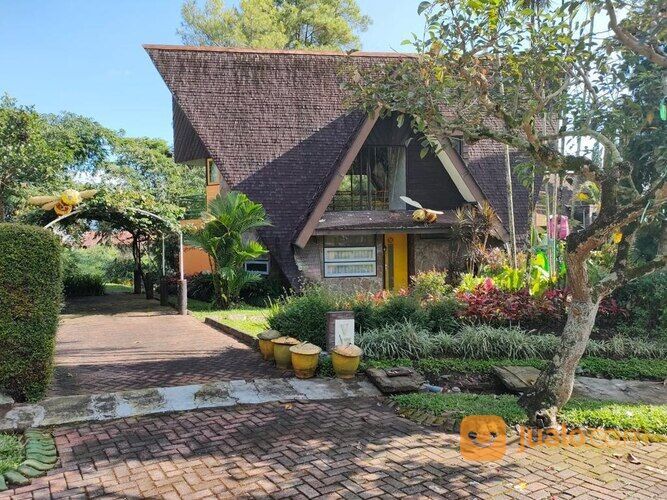 Rumah Villa Mewah 2 Plus Furnished Kartika Club Bunga Resort Kota Batu ...