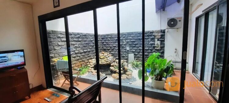 Rumah Cozy Hommy Minimalis Modern Raffles Hills Cibubur,Cibubur di Kota ...