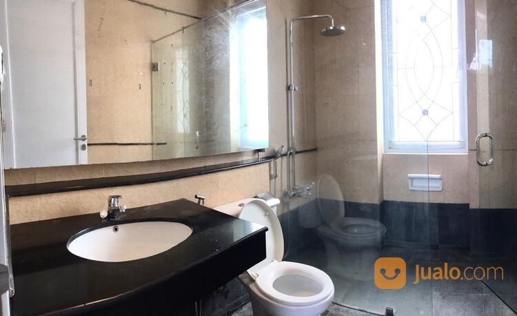 Rumah Cozy Hommy Minimalis Modern Raffles Hills Cibubur,Cibubur di Kota ...