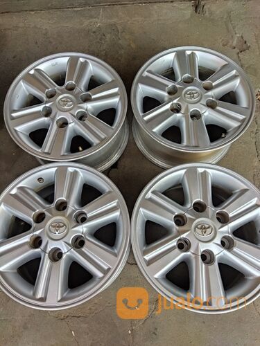 Velg oem original toyota hilux di Kota Surabaya, Jawa Timur | Jualo.com