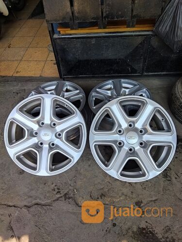 Velg oem original Ford ranger t6 di Kota Surabaya, Jawa Timur | Jualo.com