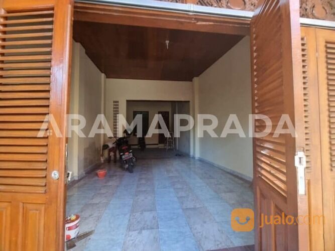 Min 2 Tahun Rumah Style Bali 5+3 Kamar Banyak Cocok Mess Karyawan Renon ...