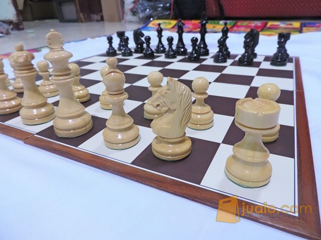 Papan Catur Lipat Kayu Standar Turnamen-Komplit Set di Kota Surabaya ...