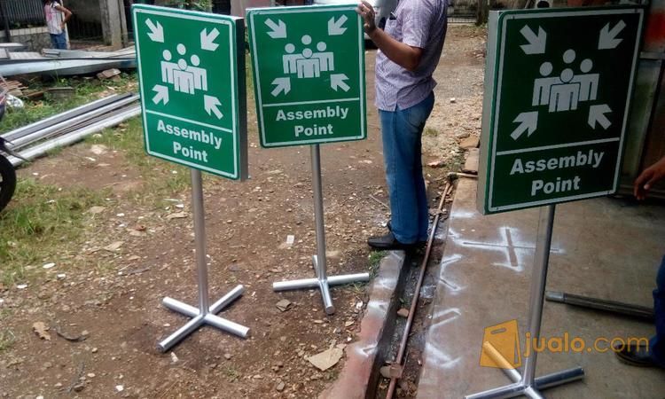Titik kumpul / Assembly point di Kota Jakarta Timur, DKI Jakarta ...