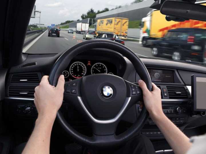 Yuk Kenali Fungsi Komponen Power Steering Pada Mobil!