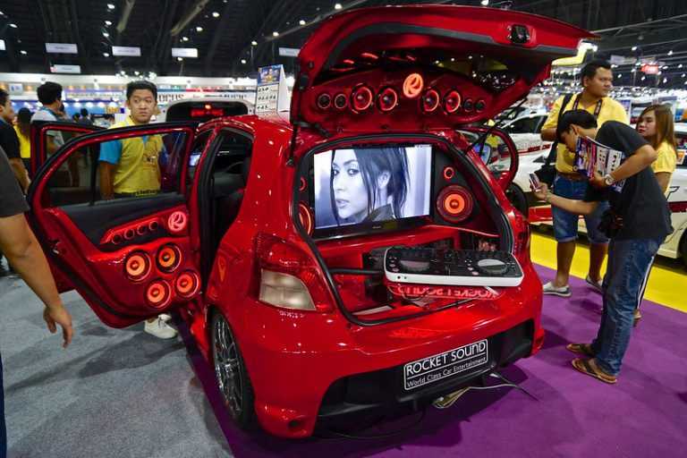 4 Cara Memasang Audio Mobil Supaya Aki Tidak Tekor