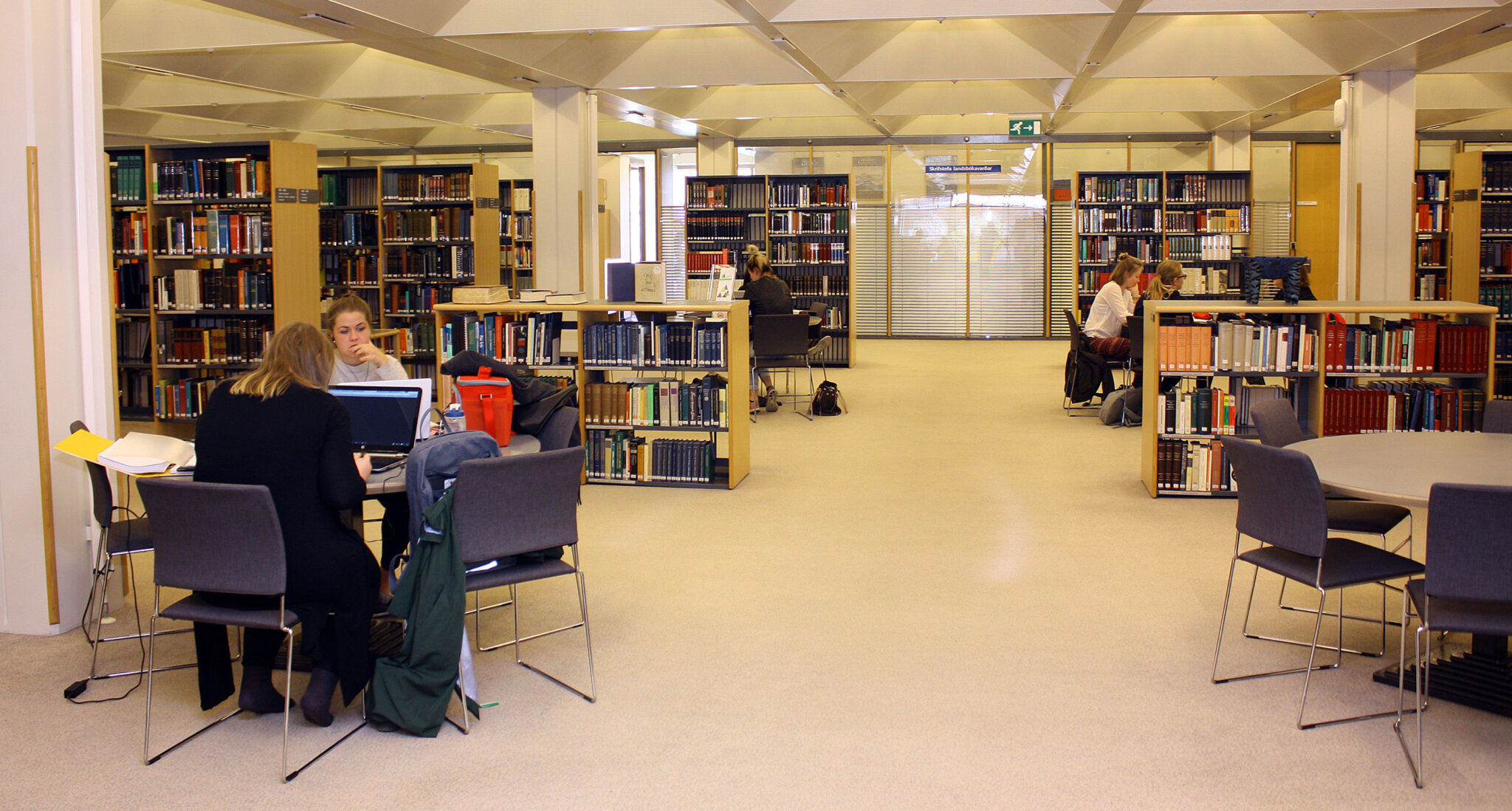 Landsbókasafn Íslands – Háskólabókasafn / National and University ...