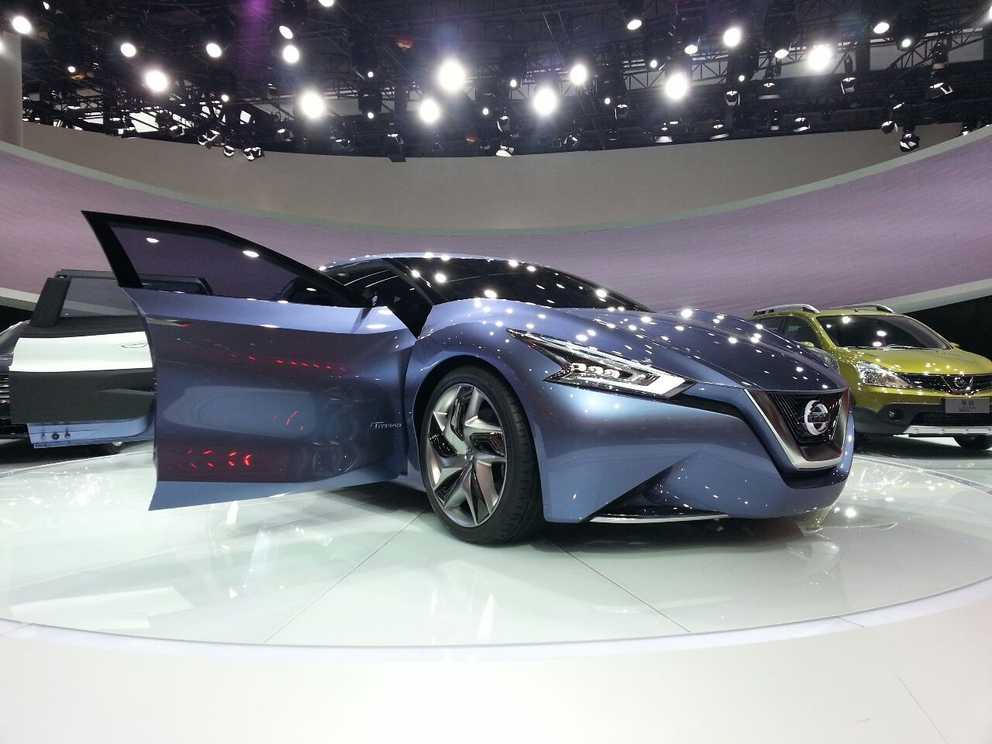 2013 Nissan Friend-ME Concept Unveiled At Shanghai | Cars Exclusive ...