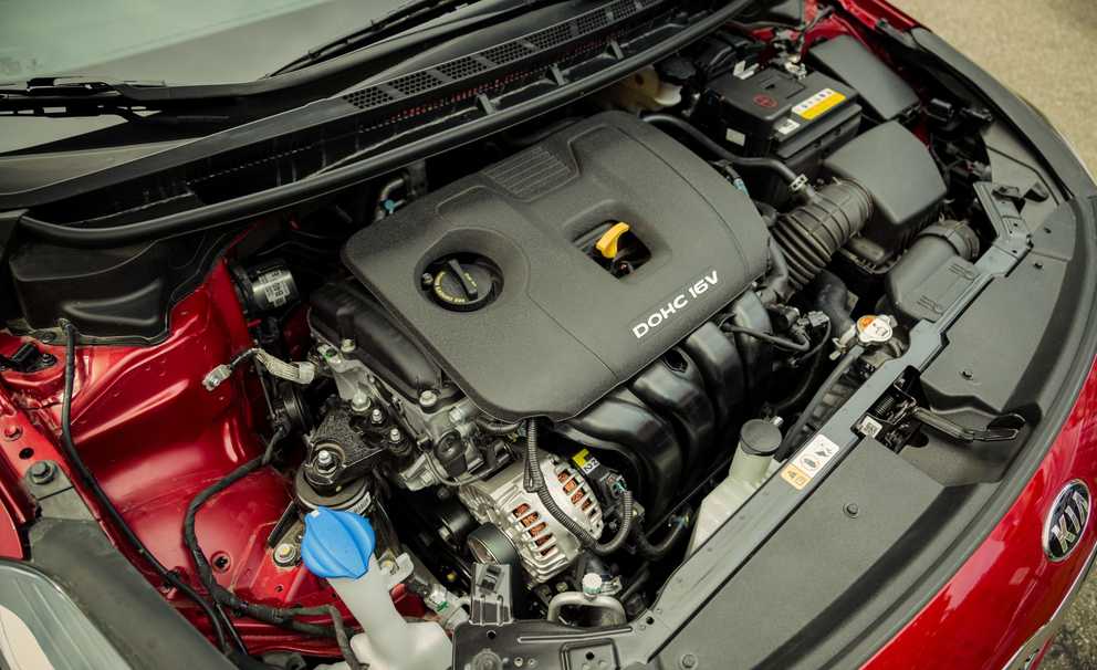 2017 Kia Forte S Inline 4 Engine Gallery (Photo 2 of 13)