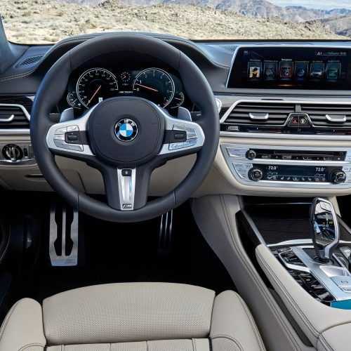 2017 BMW M760i XDrive Interior Seats Front Gallery (Photo 55 of 76)