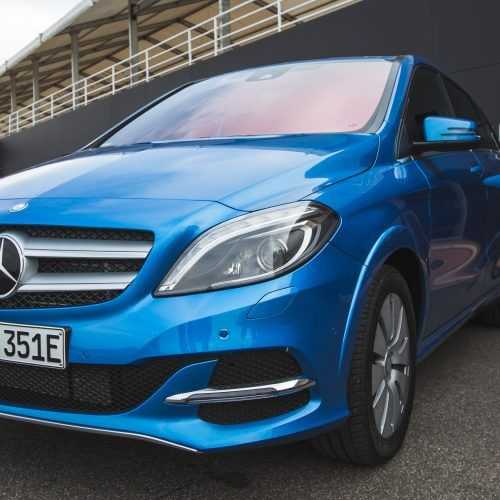 2017 Mercedes Benz B Class EV Exterior View Side And Rear Gallery ...