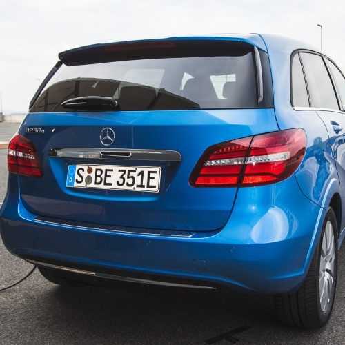 2017 Mercedes Benz B Class EV Exterior View Side And Rear Gallery ...