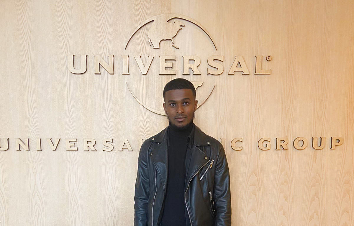 Sami tar plats i musikbranschen efter examen - Berghs