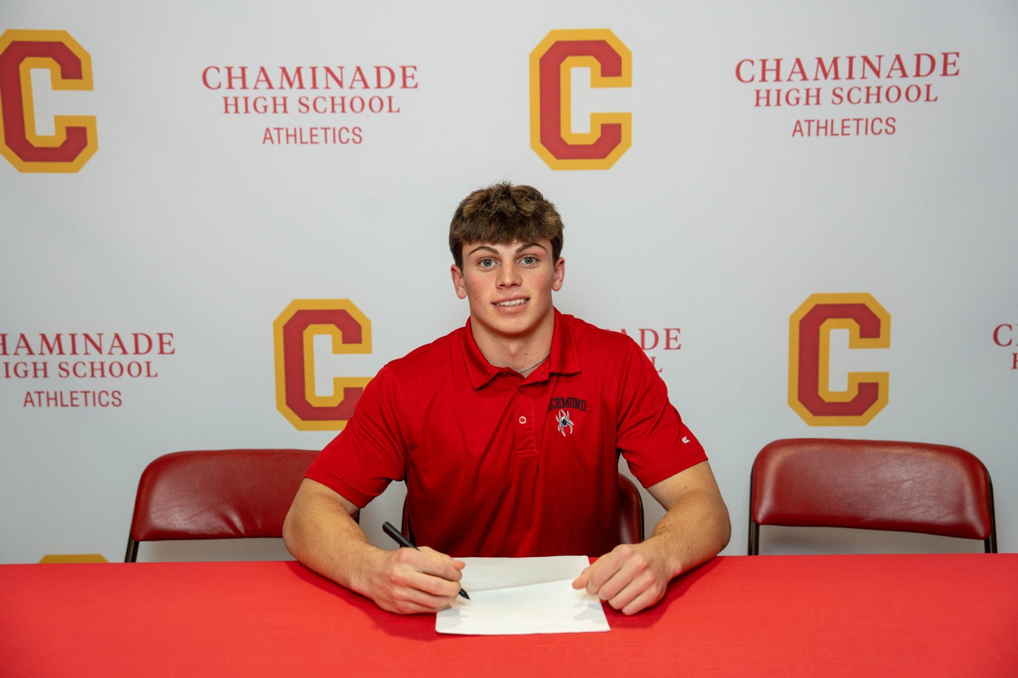 Flyers Sign On for Success - Chaminade