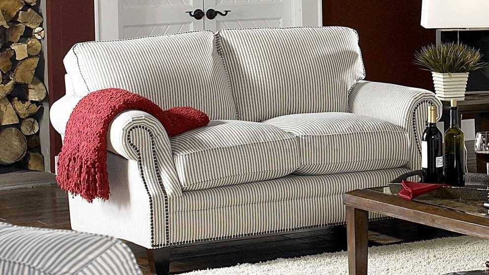 Showing Photos of Country Style Sofas and Loveseats (View 9 of 30 Photos)