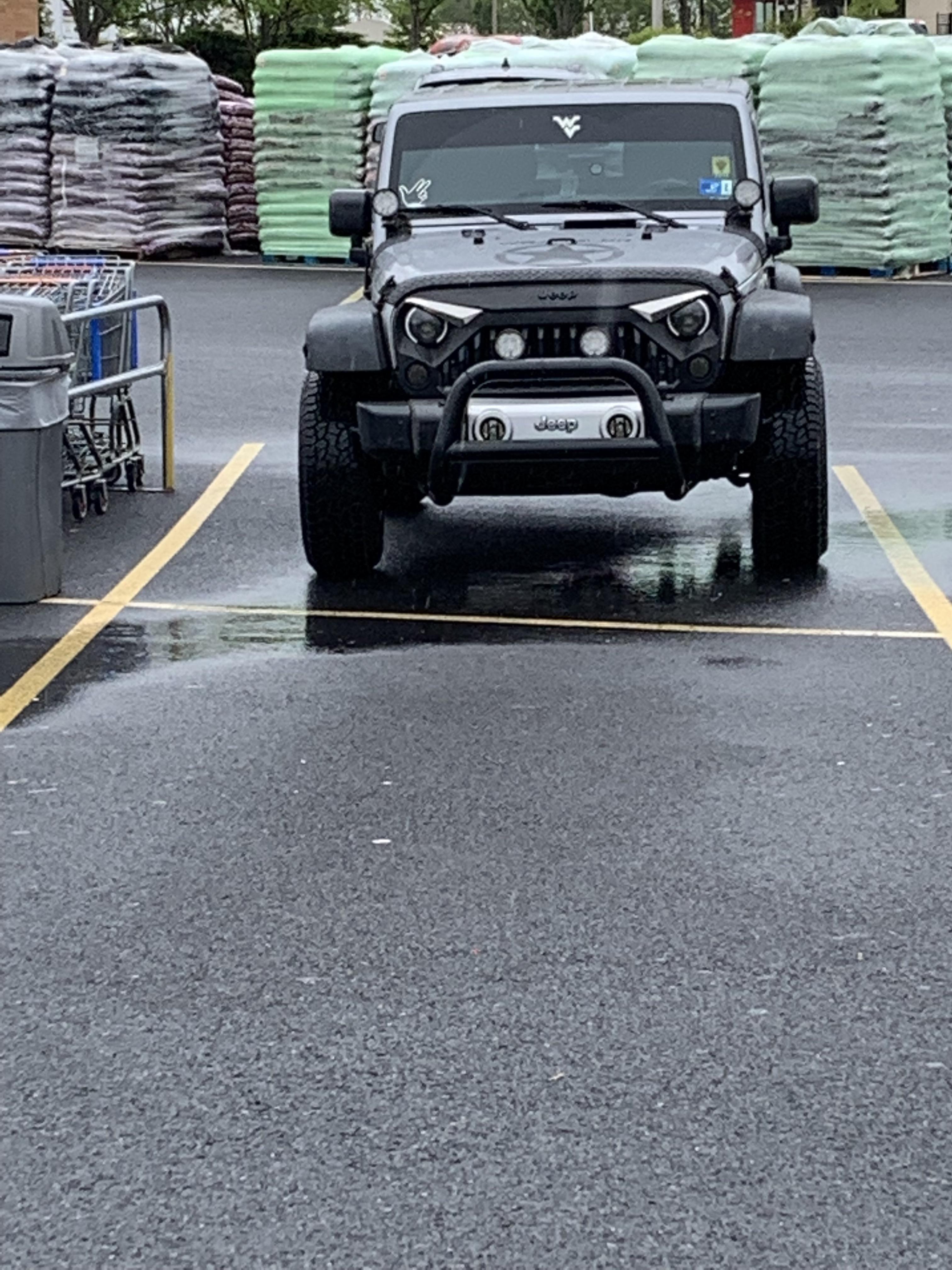 angry Jeep's look stupid : r/Shitty_Car_Mods