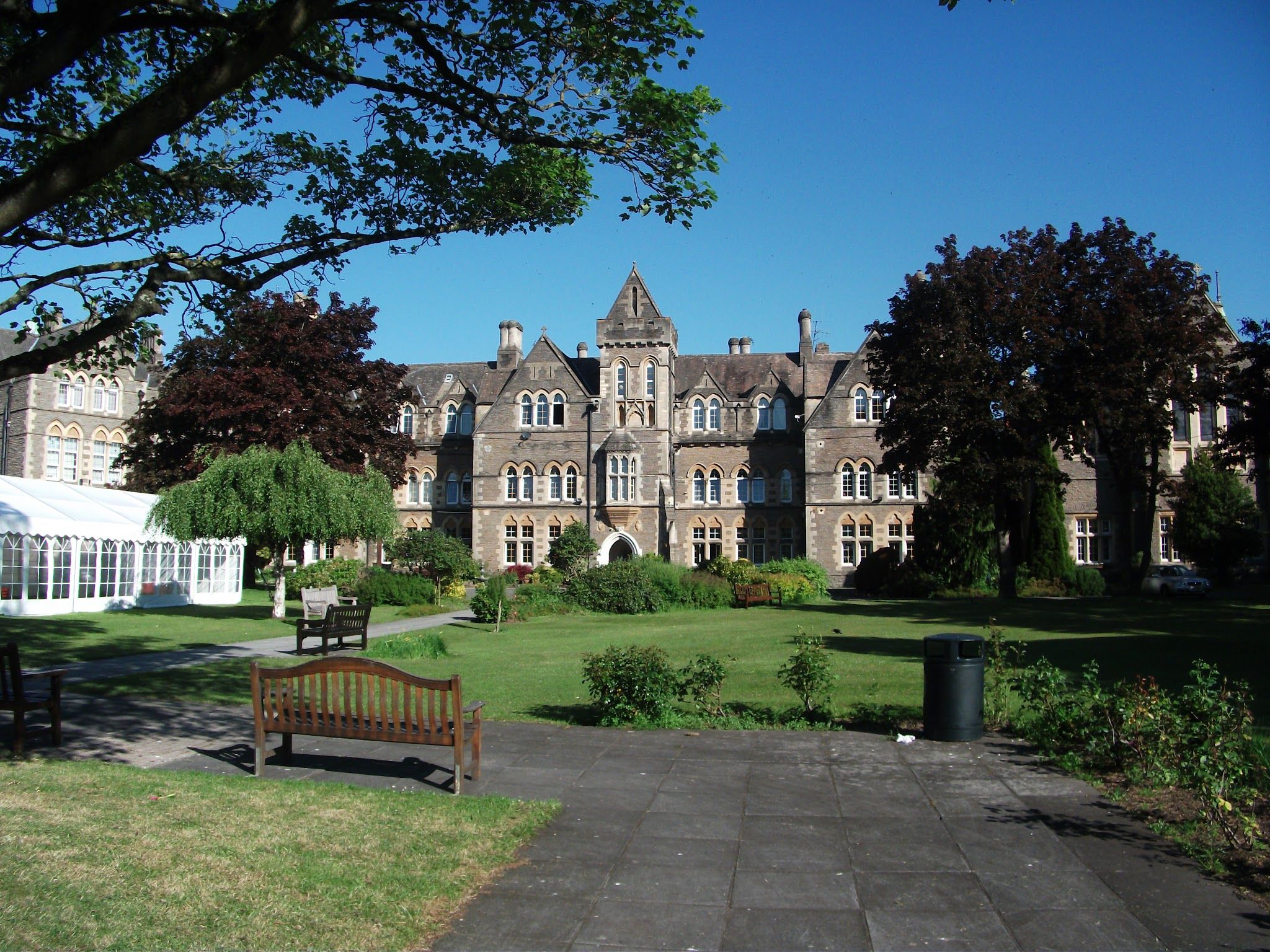 Nazareth House - Cardiff | Care home | CareHug