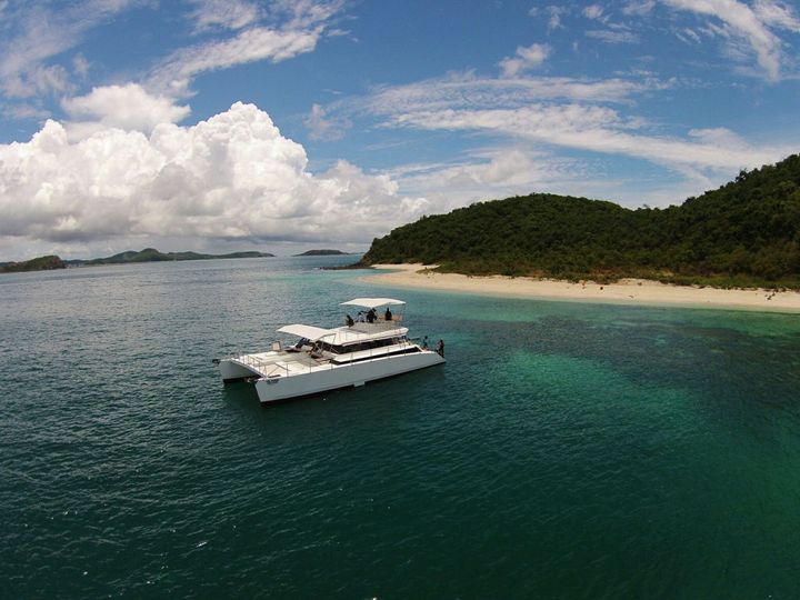 3 islands Catamaran yatch cruising Bamboo island, Rin Island and Monkey ...