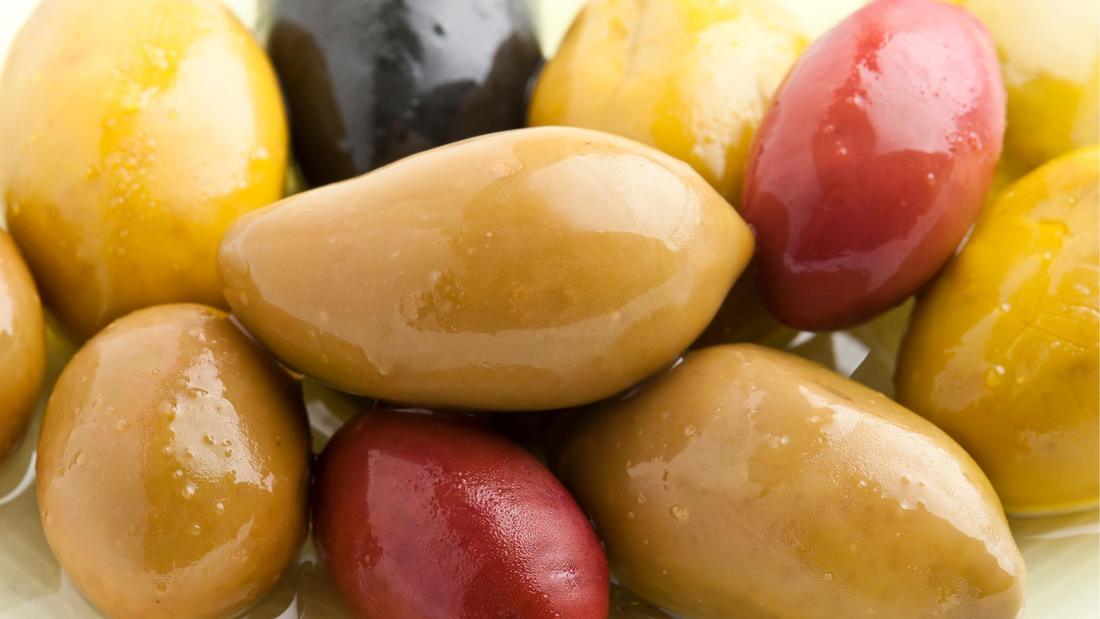 15 Types of Olive: Key Differences in Color and Taste